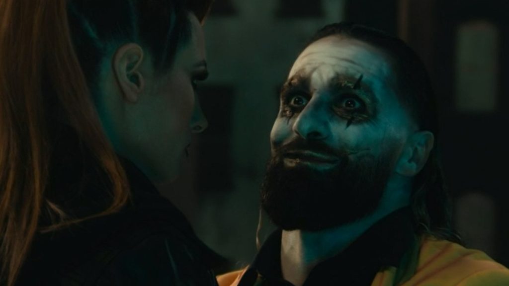 Seth Rollins & Becky Lynch Star In WrestleMania Joker-Batman Parody ...