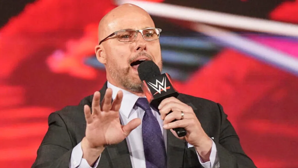 El Clon Immediately Joins Faction On AEW Debut – TJR Wrestling