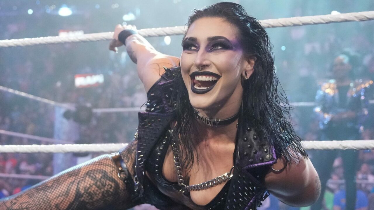 Rhea Ripley Shows Off Unbelievably Solid Abs Ahead Of WWE MITB (Photos ...