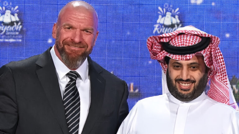 Rhea Ripley Shows Off Unbelievably Solid Abs Ahead Of WWE MITB (Photos ...