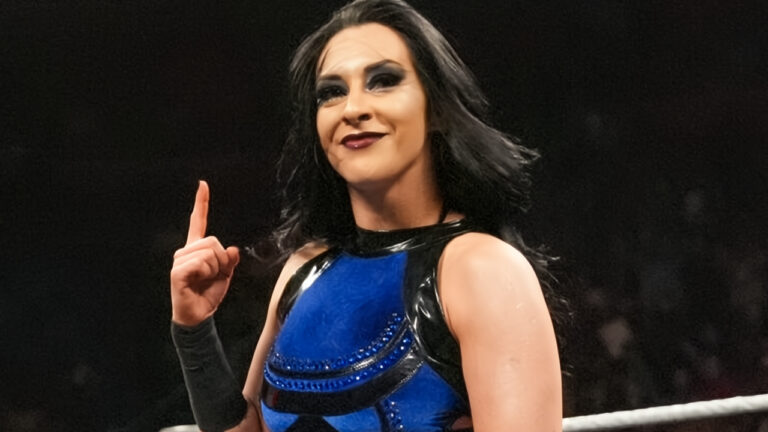 Is Saraya Single? Ex-WWE Star Spills The Beans On Her Relationship ...