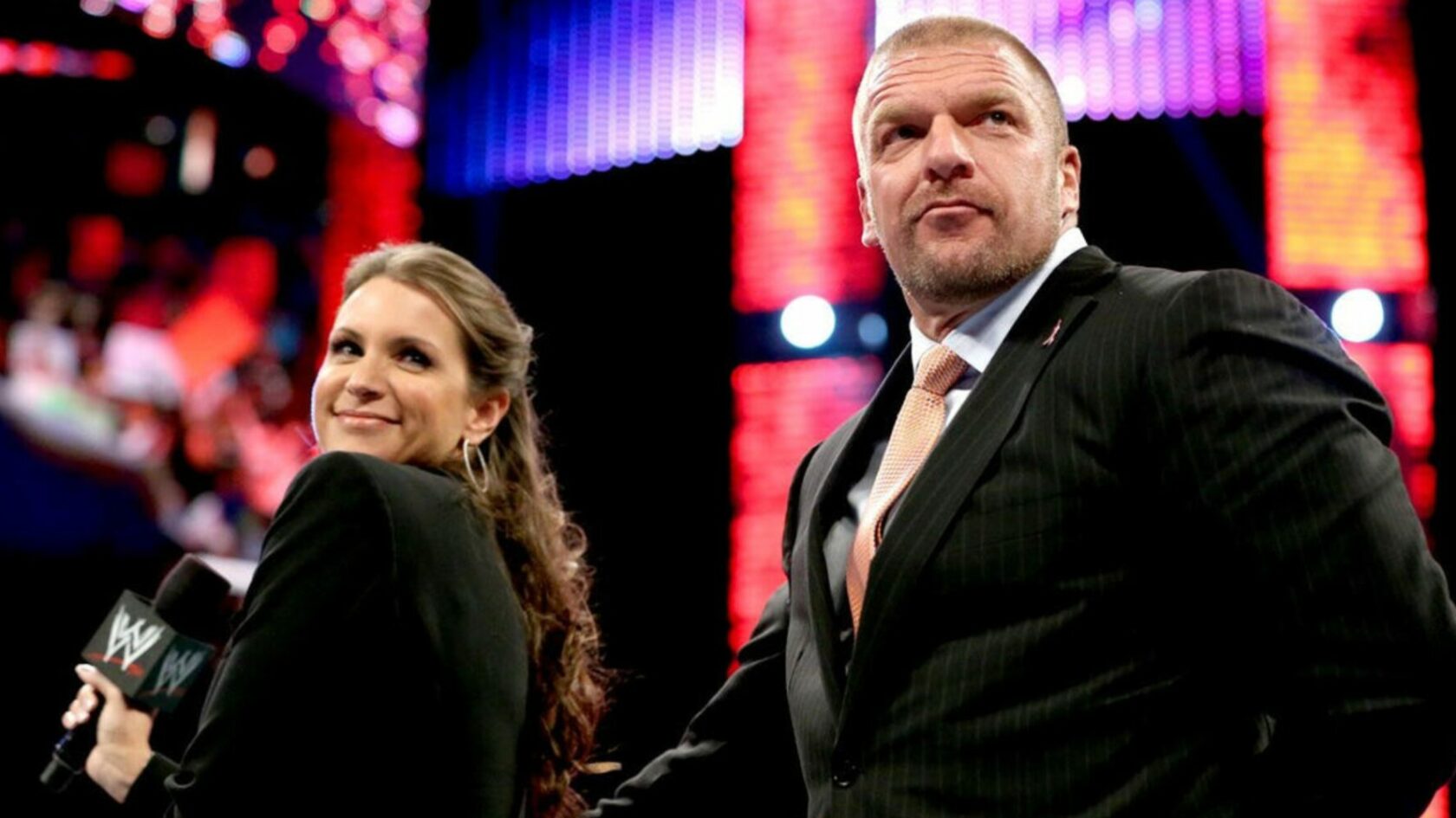 Triple H's Reaction To Current WWE Star Kissing Stephanie McMahon ...