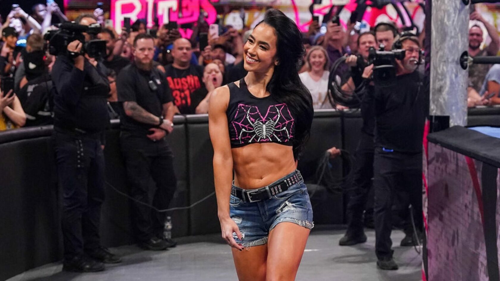 Liv Morgan Breaks Silence On Viral Kiss With Dominik Mysterio – TJR Wrestling