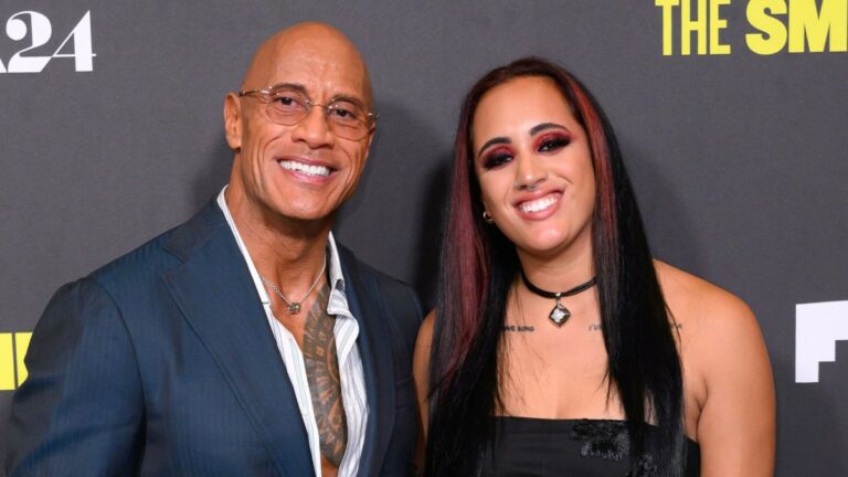 Ex-WWE Star Wants Dream Match With "Ultimate Goth Sister" Rhea Ripley ...