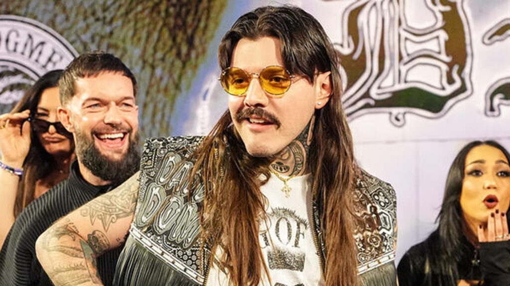 Truth About Dominik Mysterio & WWE Star's Rumored Love Affair Revealed ...